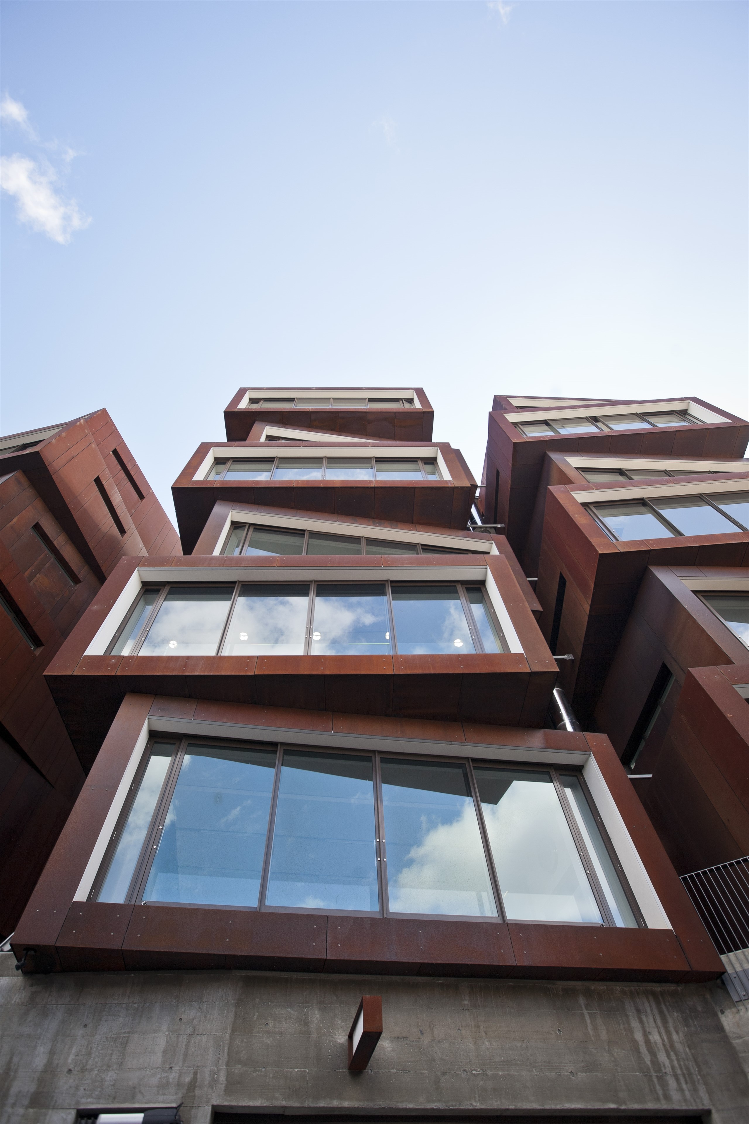 Locations Hub - Iron Bank